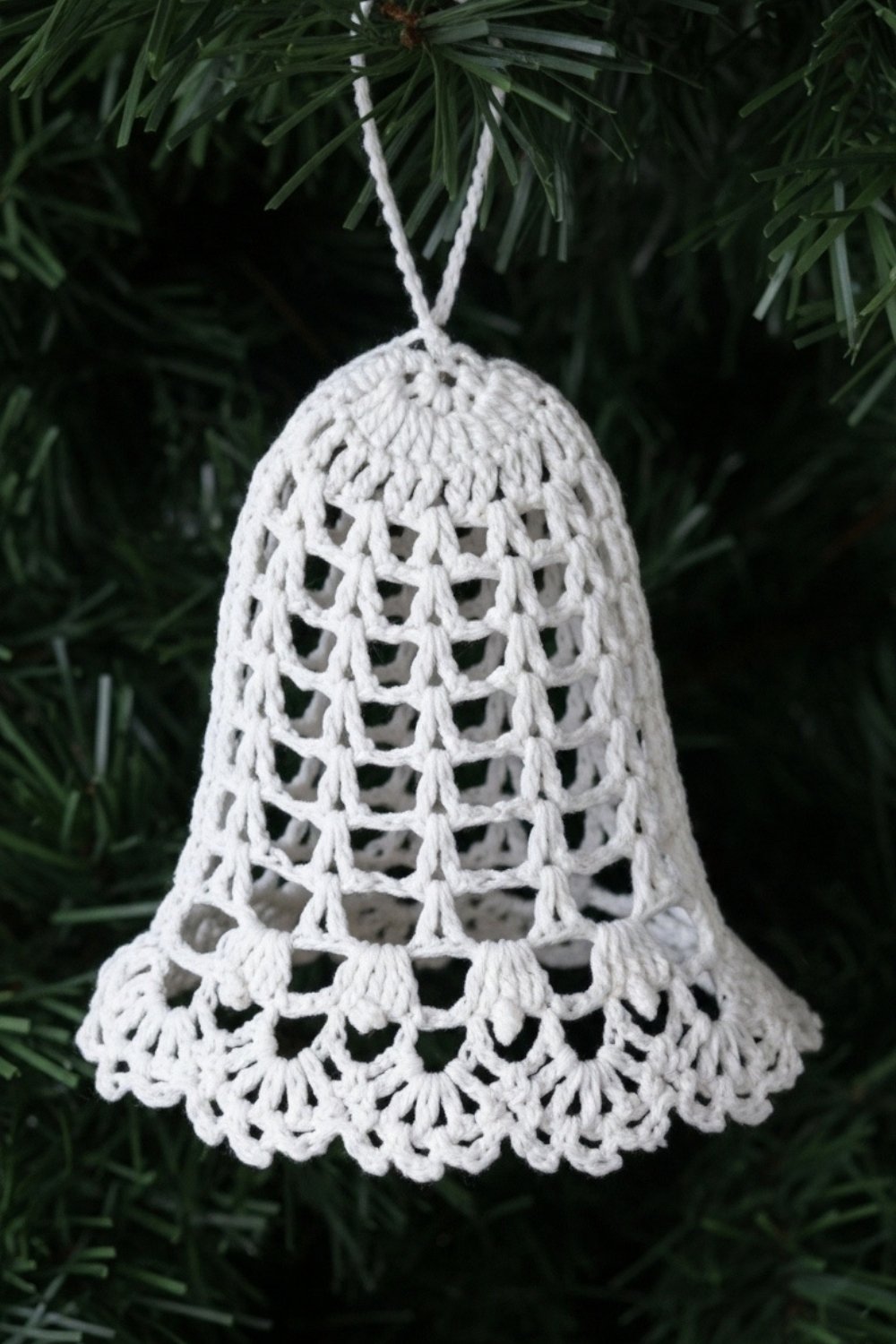 Flat Crochet Christmas Bell Pattern: Elegant Ornament for Your Holiday ...